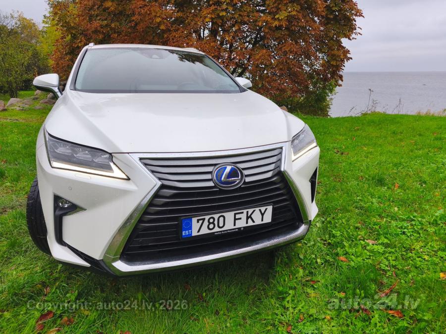 Balts Lexus RX 2018 Tallina, ar dzinēja tilpumu 3.50 L un nobraukumu 117 tūkst. km par 33000 €, foto 6 vietnē AUTOMOTO.COM.LV