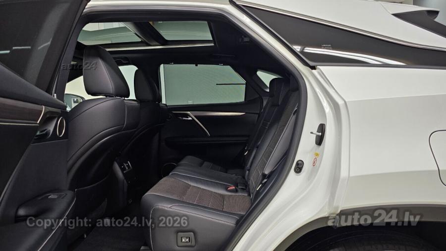 Balts Lexus RX 2019 Tallina, ar dzinēja tilpumu 3.50 L un nobraukumu 82 tūkst. km par 49995 €, foto 13 vietnē AUTOMOTO.COM.LV