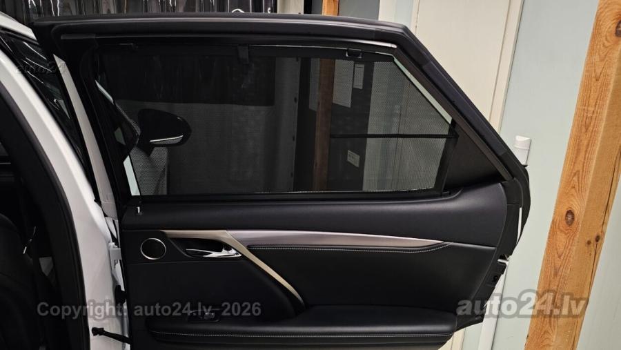 Balts Lexus RX 2019 Tallina, ar dzinēja tilpumu 3.50 L un nobraukumu 82 tūkst. km par 49995 €, foto 29 vietnē AUTOMOTO.COM.LV