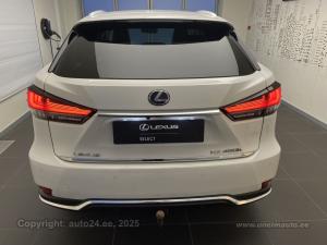 Balts Lexus RX 2021 Tallina, ar dzinēja tilpumu 3.50 L un nobraukumu 117 tūkst. km par 40900 €, foto 3 vietnē AUTOMOTO.COM.LV