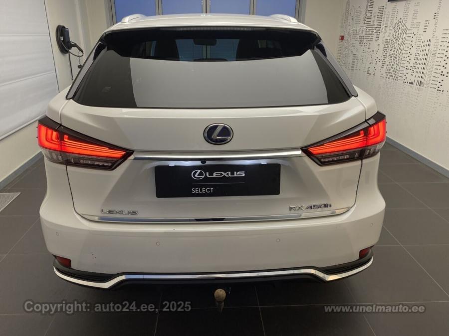 Balts Lexus RX 2021 Tallina, ar dzinēja tilpumu 3.50 L un nobraukumu 117 tūkst. km par 40900 €, foto 3 vietnē AUTOMOTO.COM.LV