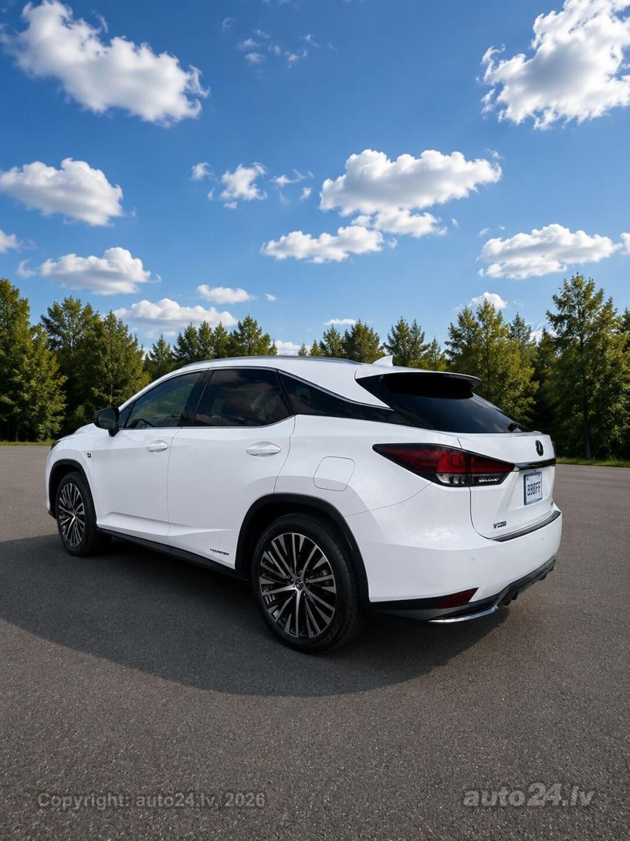 Balts Lexus RX 2022 Tallina, ar dzinēja tilpumu 3.50 L un nobraukumu 102 tūkst. km par 63500 €, foto 4 vietnē AUTOMOTO.COM.LV