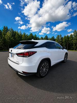 Balts Lexus RX 2022 Tallina, ar dzinēja tilpumu 3.50 L un nobraukumu 102 tūkst. km par 63500 €, foto 5 vietnē AUTOMOTO.COM.LV