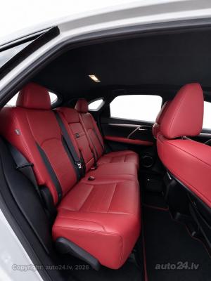 Balts Lexus RX 2022 Tallina, ar dzinēja tilpumu 3.50 L un nobraukumu 102 tūkst. km par 63500 €, foto 10 vietnē AUTOMOTO.COM.LV
