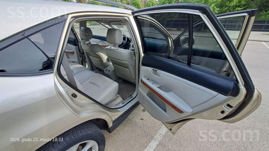 Dzeltens Lexus RX 2007 Ogre, ar dzinēja tilpumu 3.50 L un nobraukumu 247 tūkst. km par 6000 €, foto 12 vietnē AUTOMOTO.COM.LV