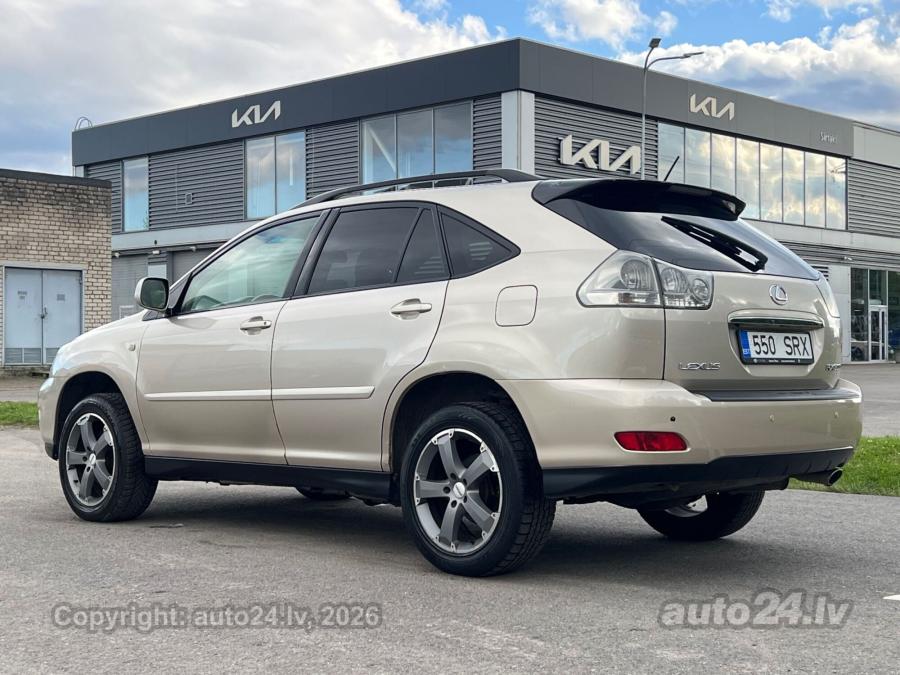 Yellow Lexus RX 2004 in Narva, with an engine capacity of 3.00 L and mileage of 260 thousand km for 2499 €, photo 9 on AUTOMOTO.COM.LV