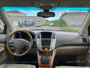 Yellow Lexus RX 2004 in Narva, with an engine capacity of 3.00 L and mileage of 260 thousand km for 2499 €, photo 15 on AUTOMOTO.COM.LV