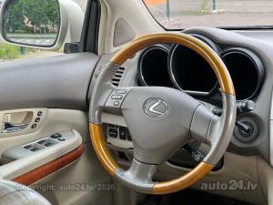 Yellow Lexus RX 2004 in Narva, with an engine capacity of 3.00 L and mileage of 260 thousand km for 2499 €, photo 16 on AUTOMOTO.COM.LV