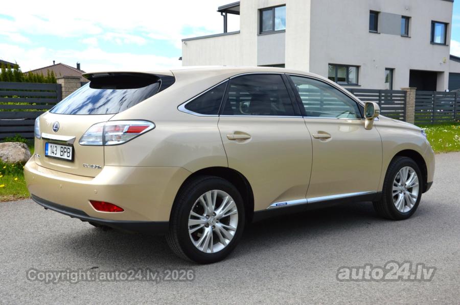Yellow Lexus RX 2010 in Tallinn, with an engine capacity of 3.50 L and mileage of 233 thousand km for 12900 €, photo 8 on AUTOMOTO.COM.LV