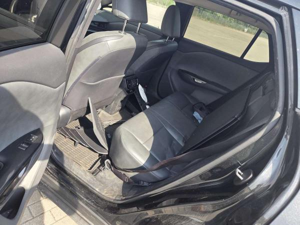Melns Lexus RZ 300e 2024 Marijampole, ar dzinēja tilpumu 0.00 L un nobraukumu 135 tūkst. km par 18000 €, foto 7 vietnē AUTOMOTO.COM.LV
