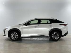 Melns Lexus RZ 300e 2025 Viļņa, ar dzinēja tilpumu 0.00 L un nobraukumu 19 tūkst. km par 39900 €, foto 4 vietnē AUTOMOTO.COM.LV