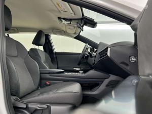 Melns Lexus RZ 300e 2025 Viļņa, ar dzinēja tilpumu 0.00 L un nobraukumu 19 tūkst. km par 39900 €, foto 7 vietnē AUTOMOTO.COM.LV