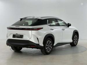 Melns Lexus RZ 300e 2025 Viļņa, ar dzinēja tilpumu 0.00 L un nobraukumu 19 tūkst. km par 39900 €, foto 21 vietnē AUTOMOTO.COM.LV
