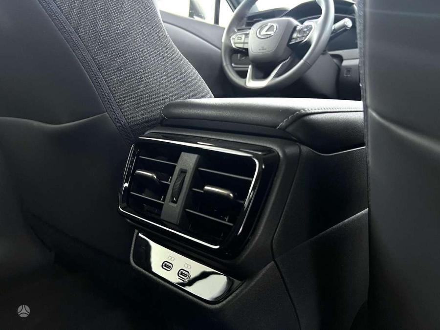 Grey Lexus RZ 300e 2025 in Vilnius, with an engine capacity of 0.00 L and mileage of 27 thousand km for 44900 €, photo 26 on AUTOMOTO.COM.LV