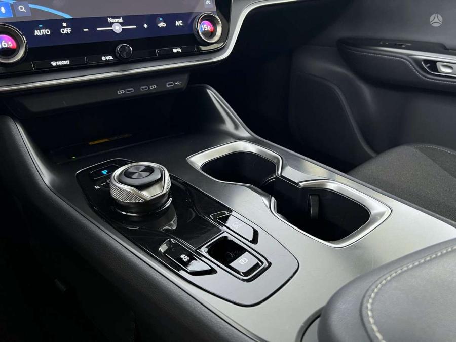 Grey Lexus RZ 300e 2025 in Vilnius, with an engine capacity of 0.00 L and mileage of 27 thousand km for 44900 €, photo 34 on AUTOMOTO.COM.LV