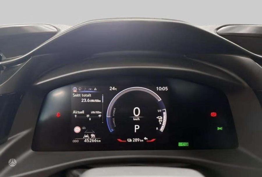 Черный Лексус RZ 450e 2023 в Вильнюс, объемом двигателя 0.00 л и пробегом 45 тыс. км за 41500 €, фото 6 на AUTOMOTO.COM.LV