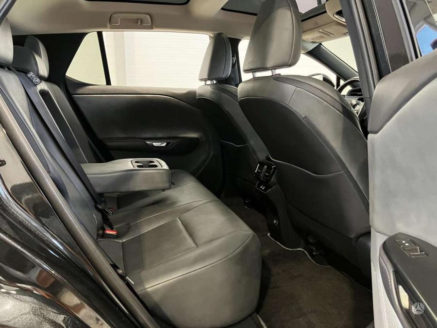 Черный Лексус RZ 450e 2023 в Клайпеда, объемом двигателя 0.00 л и пробегом 50 тыс. км за 41500 €, фото 23 на AUTOMOTO.COM.LV