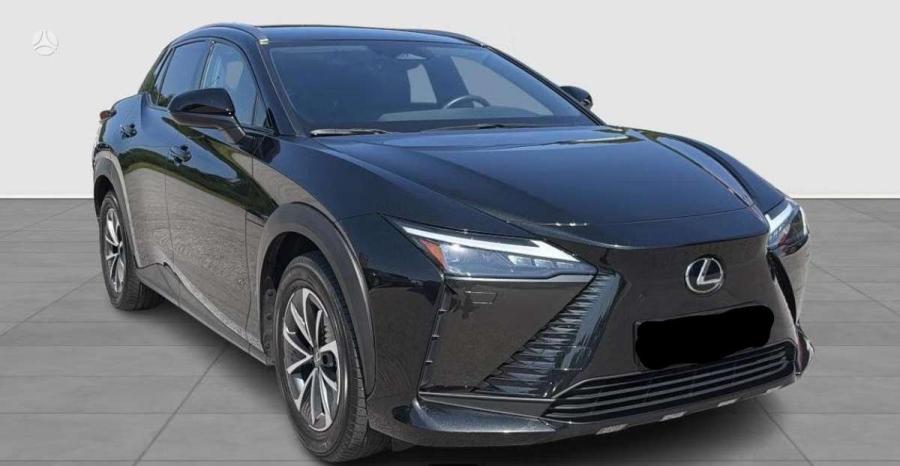 Black Lexus RZ 450e 2023 in Vilnius, with an engine capacity of 0.00 L and mileage of 33 thousand km for 41000 €, photo 3 on AUTOMOTO.COM.LV