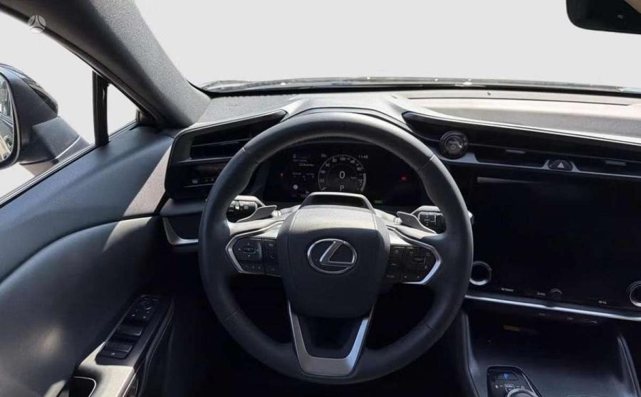 Black Lexus RZ 450e 2023 in Vilnius, with an engine capacity of 0.00 L and mileage of 33 thousand km for 41000 €, photo 12 on AUTOMOTO.COM.LV