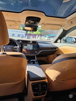Черный Лексус RZ 450e 2024 в Вильнюс, объемом двигателя 0.00 л и пробегом 55 тыс. км за 46600 €, фото 9 на AUTOMOTO.COM.LV