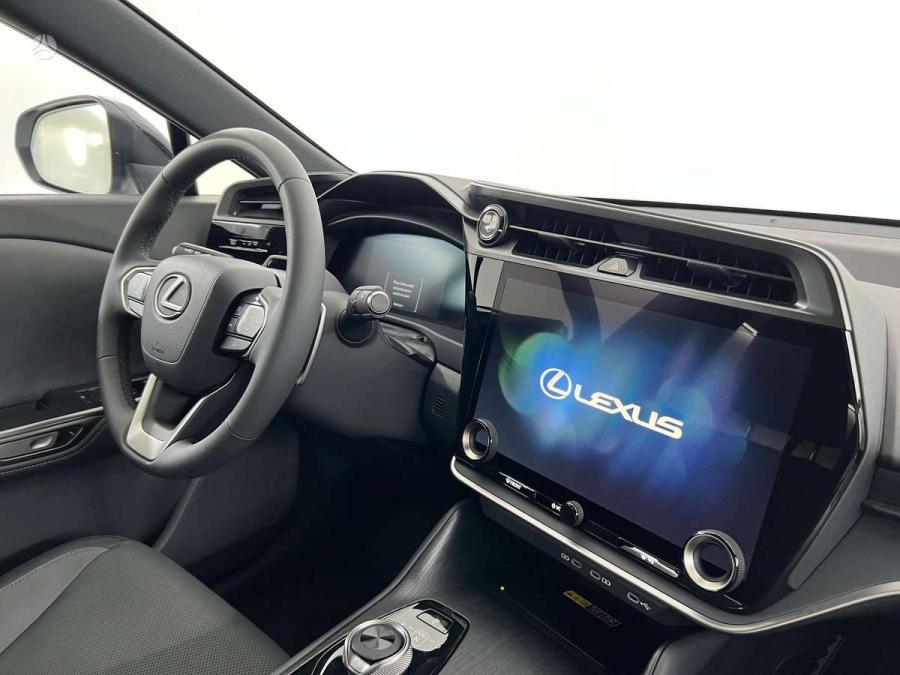 Pelēks Lexus RZ 450e 2025 Viļņa, ar dzinēja tilpumu 0.00 L un nobraukumu 10 tūkst. km par 49900 €, foto 15 vietnē AUTOMOTO.COM.LV