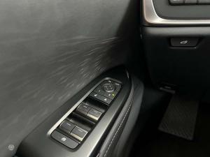 Pelēks Lexus RZ 450e 2025 Viļņa, ar dzinēja tilpumu 0.00 L un nobraukumu 10 tūkst. km par 49900 €, foto 25 vietnē AUTOMOTO.COM.LV