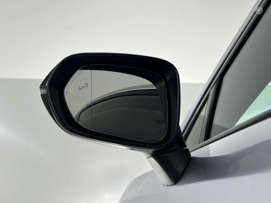 Pelēks Lexus RZ 450e 2025 Viļņa, ar dzinēja tilpumu 0.00 L un nobraukumu 10 tūkst. km par 49900 €, foto 28 vietnē AUTOMOTO.COM.LV