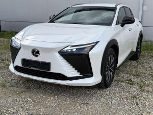 Balts Lexus RZ 450e 2024 Kauņa, ar dzinēja tilpumu 0.00 L un nobraukumu 112 tūkst. km par 31500 €, foto  vietnē AUTOMOTO.COM.LV