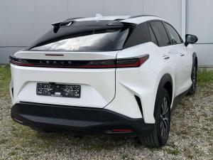 Balts Lexus RZ 450e 2024 Kauņa, ar dzinēja tilpumu 0.00 L un nobraukumu 112 tūkst. km par 31500 €, foto 7 vietnē AUTOMOTO.COM.LV