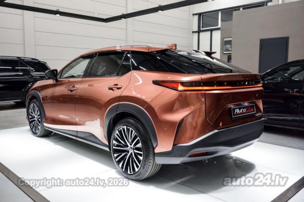 Brūns Lexus RZ 2023 Tallina, ar dzinēja tilpumu 0.00 L un nobraukumu 19 tūkst. km par 43900 €, foto 7 vietnē AUTOMOTO.COM.LV