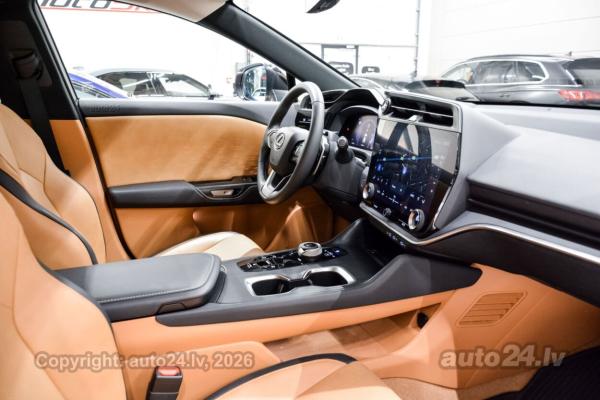 Brūns Lexus RZ 2023 Tallina, ar dzinēja tilpumu 0.00 L un nobraukumu 19 tūkst. km par 43900 €, foto 10 vietnē AUTOMOTO.COM.LV