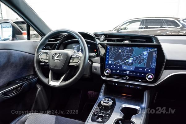 Brūns Lexus RZ 2023 Tallina, ar dzinēja tilpumu 0.00 L un nobraukumu 29 tūkst. km par 45900 €, foto 9 vietnē AUTOMOTO.COM.LV