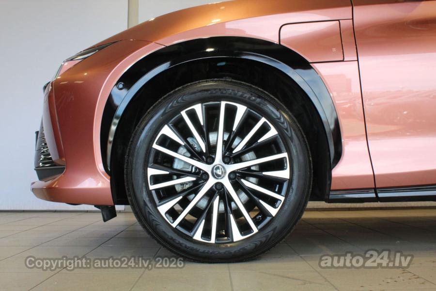 Brūns Lexus RZ 2024 Tallina, ar dzinēja tilpumu 0.00 L un nobraukumu 28 tūkst. km par 52990 €, foto 16 vietnē AUTOMOTO.COM.LV