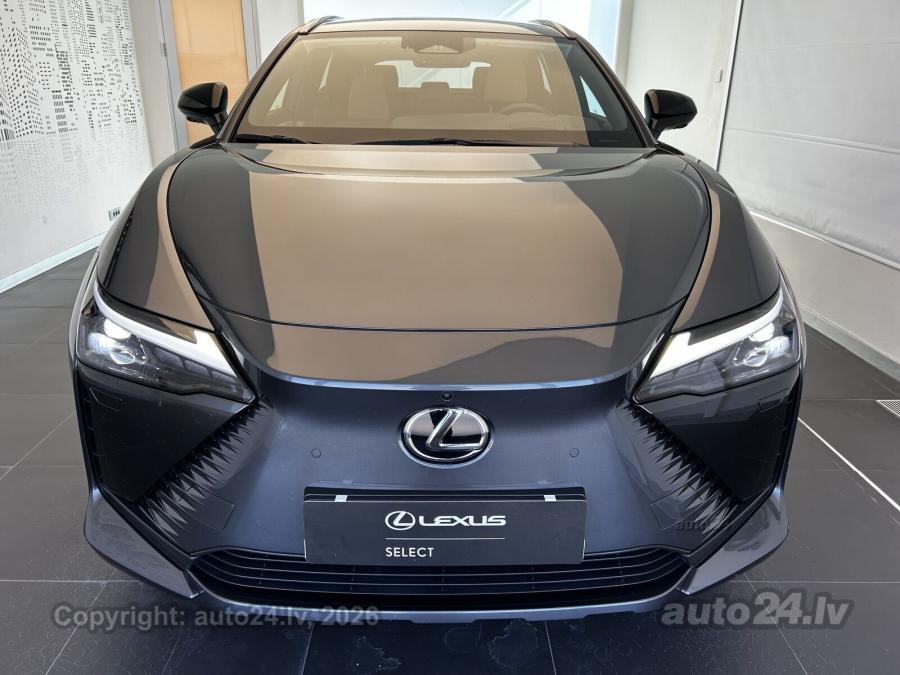 Pelēks Lexus RZ 2024 Tallina, ar dzinēja tilpumu 0.00 L un nobraukumu 26 tūkst. km par 57400 €, foto 5 vietnē AUTOMOTO.COM.LV