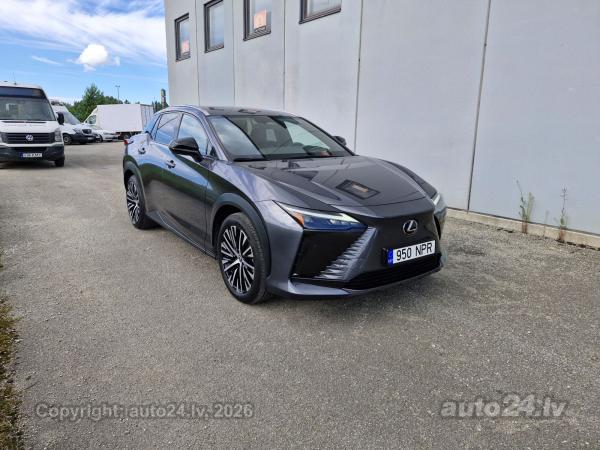 Grey Lexus RZ 2025 in Tallinn, with an engine capacity of 0.00 L and mileage of 4 thousand km for 47000 €, photo 1 on AUTOMOTO.COM.LV