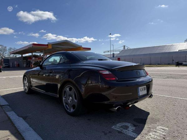 Black Lexus SC 430 2002 in Kaunas, with an engine capacity of 4.29 L and mileage of 144 thousand km for 11900 €, photo 7 on AUTOMOTO.COM.LV
