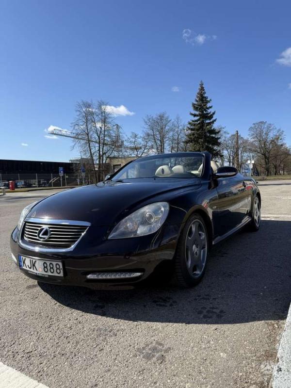 Black Lexus SC 430 2002 in Kaunas, with an engine capacity of 4.29 L and mileage of 144 thousand km for 11900 €, photo 10 on AUTOMOTO.COM.LV