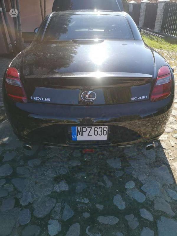 Black Lexus SC 430 2007 in Vilnius, with an engine capacity of 4.29 L and mileage of 133 thousand km for 12750 €, photo 2 on AUTOMOTO.COM.LV
