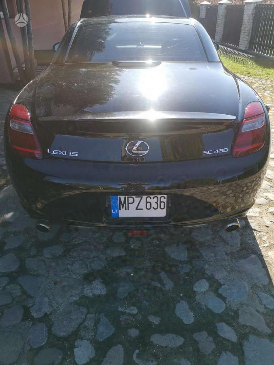 Black Lexus SC 430 2007 in Vilnius, with an engine capacity of 4.29 L and mileage of 133 thousand km for 12750 €, photo 3 on AUTOMOTO.COM.LV