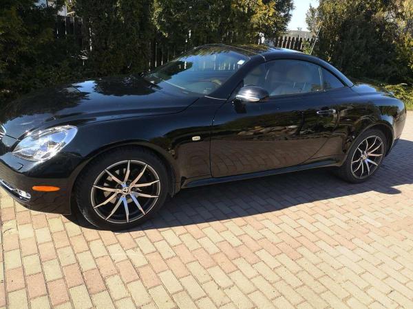 Black Lexus SC 430 2007 in Vilnius, with an engine capacity of 4.29 L and mileage of 133 thousand km for 12750 €, photo 4 on AUTOMOTO.COM.LV