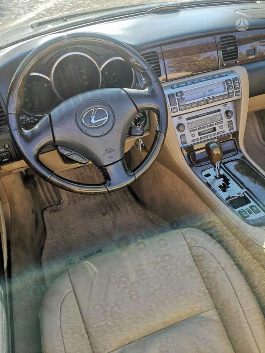 Black Lexus SC 430 2007 in Vilnius, with an engine capacity of 4.29 L and mileage of 133 thousand km for 12750 €, photo 15 on AUTOMOTO.COM.LV