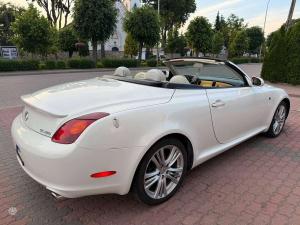 White Lexus SC 430 2003 in Vilnius, with an engine capacity of 4.29 L and mileage of 48 thousand km for 14500 €, photo 6 on AUTOMOTO.COM.LV