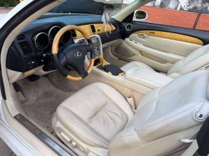 White Lexus SC 430 2003 in Vilnius, with an engine capacity of 4.29 L and mileage of 48 thousand km for 14500 €, photo 9 on AUTOMOTO.COM.LV
