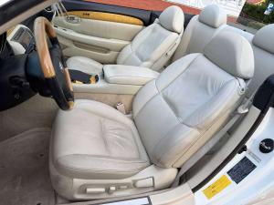 White Lexus SC 430 2003 in Vilnius, with an engine capacity of 4.29 L and mileage of 48 thousand km for 14500 €, photo 10 on AUTOMOTO.COM.LV