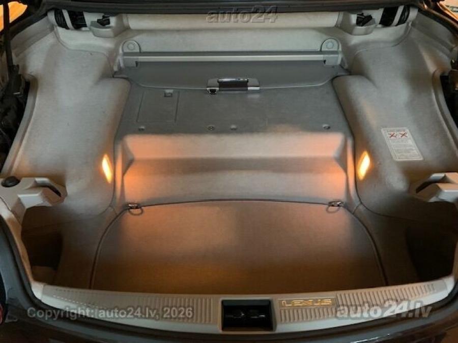 Sarkans Lexus SC 2001 Tallina, ar dzinēja tilpumu 4.30 L un nobraukumu 18 tūkst. km par 45000 €, foto 10 vietnē AUTOMOTO.COM.LV
