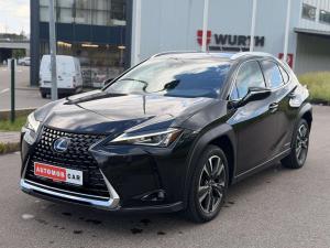Melns Lexus UX 250h 2019 Viļņa, ar dzinēja tilpumu 1.99 L un nobraukumu 135 tūkst. km par 22500 €, foto  vietnē AUTOMOTO.COM.LV
