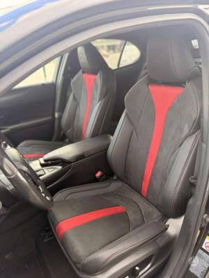 Black Lexus UX 250h 2019 in Vilnius, with an engine capacity of 1.99 L and mileage of 135 thousand km for 22500 €, photo 16 on AUTOMOTO.COM.LV