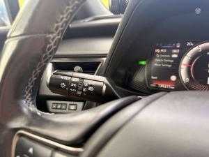 Black Lexus UX 250h 2019 in Vilnius, with an engine capacity of 1.99 L and mileage of 135 thousand km for 22500 €, photo 37 on AUTOMOTO.COM.LV