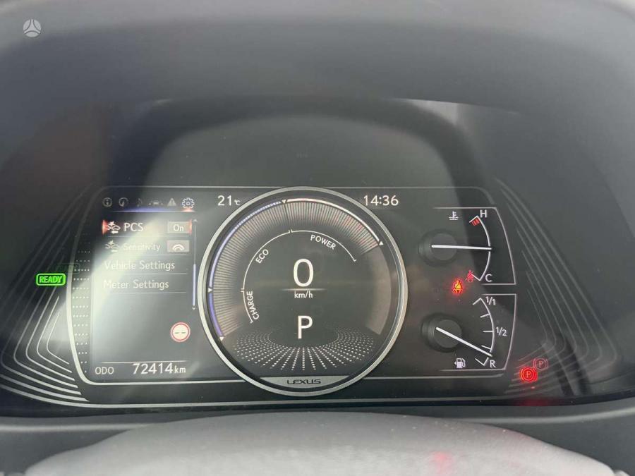 Black Lexus UX 250h 2019 in Vilnius, with an engine capacity of 1.99 L and mileage of 72 thousand km for 22900 €, photo 25 on AUTOMOTO.COM.LV