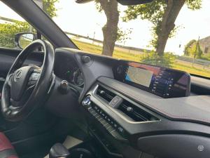 Черный Лексус UX 250h 2019 в Даугавпилс, объемом двигателя 1.99 л и пробегом 152 тыс. км за 22900 €, фото 20 на AUTOMOTO.COM.LV